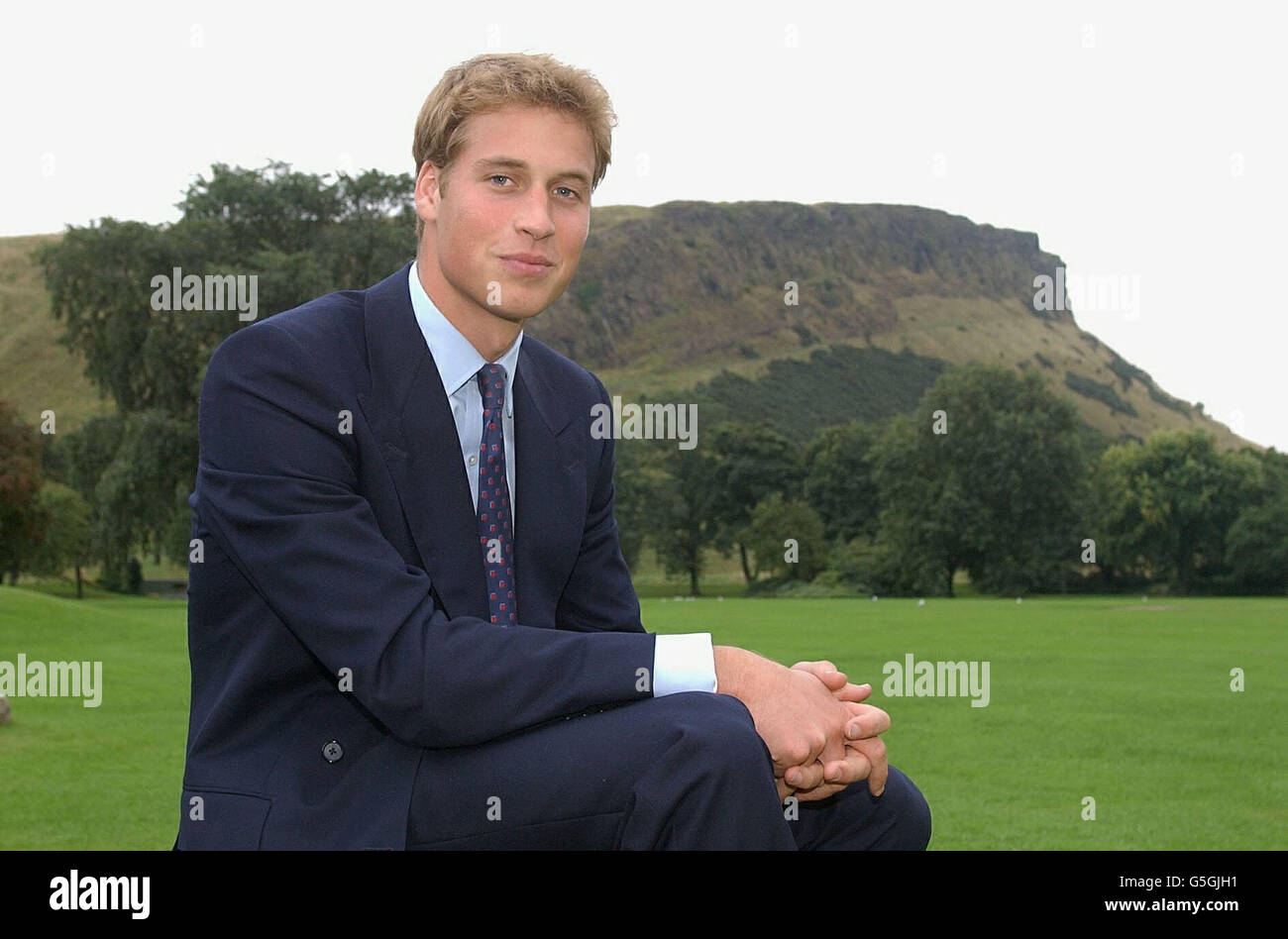 Holyrood palace grounds edinburgh scotland hi-res stock photography and ...