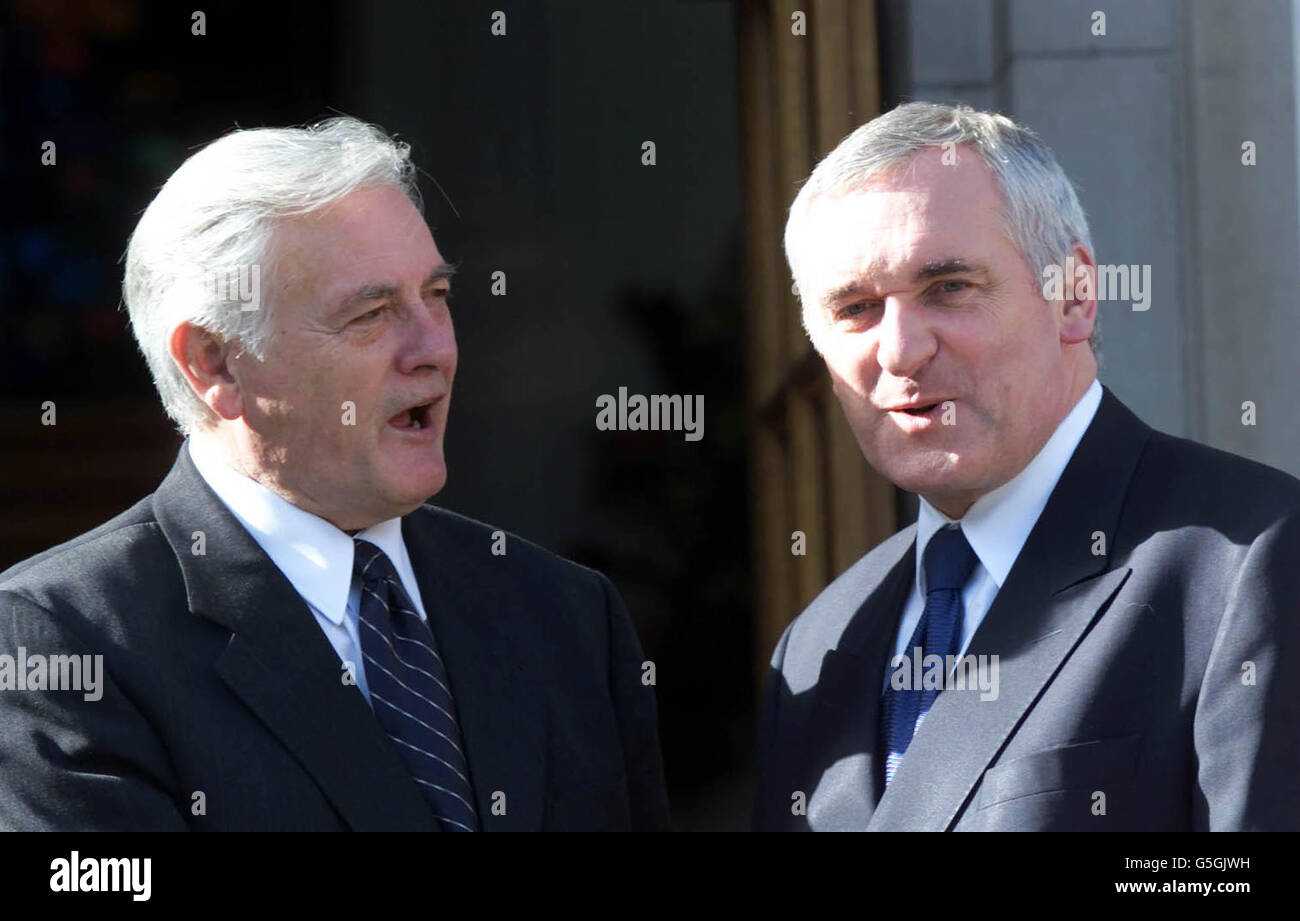 The President of the Republic of Lithuania, Valdas Adamkus, with Irish ...