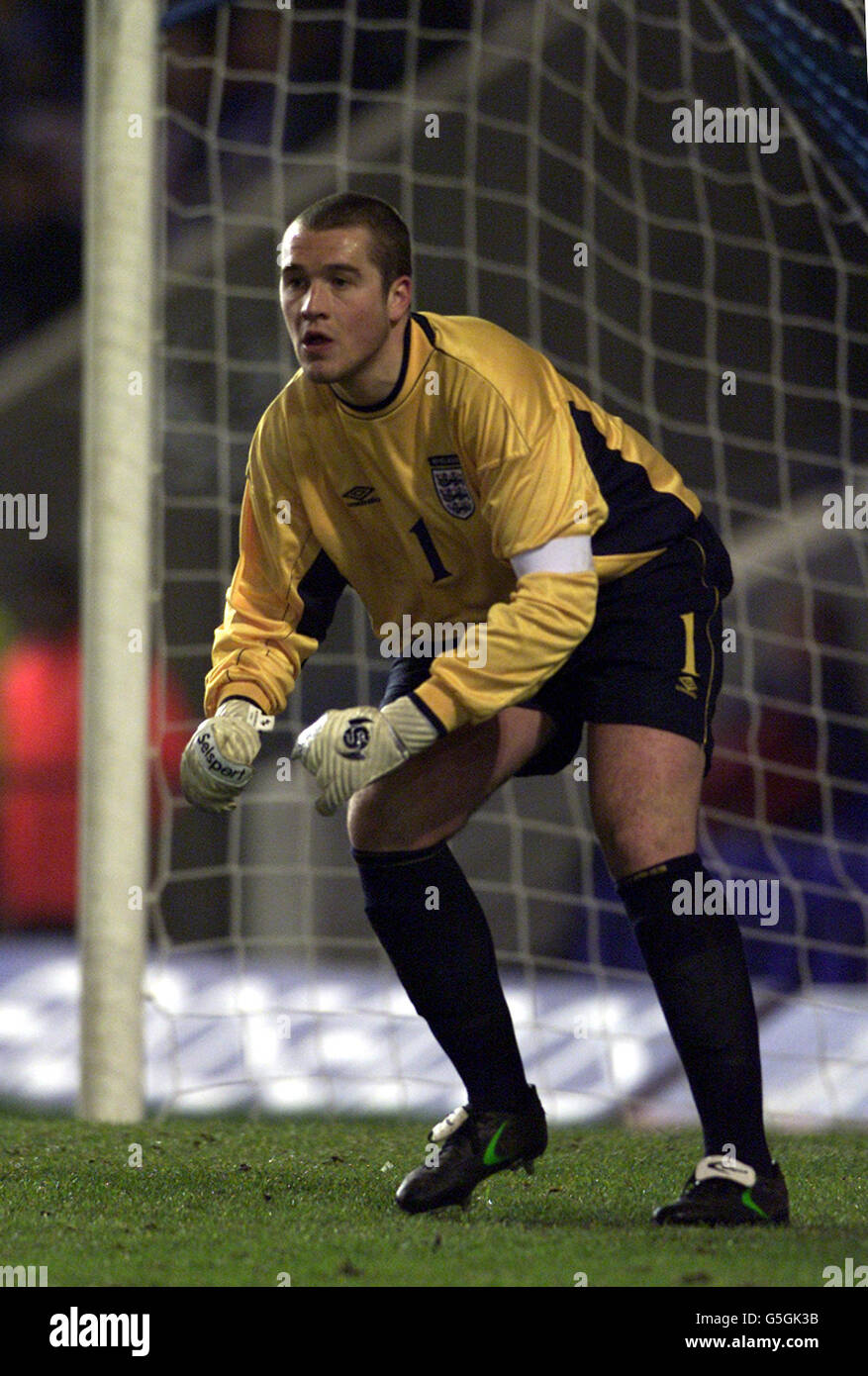 Paul robinson in action england under level hi-res stock photography ...