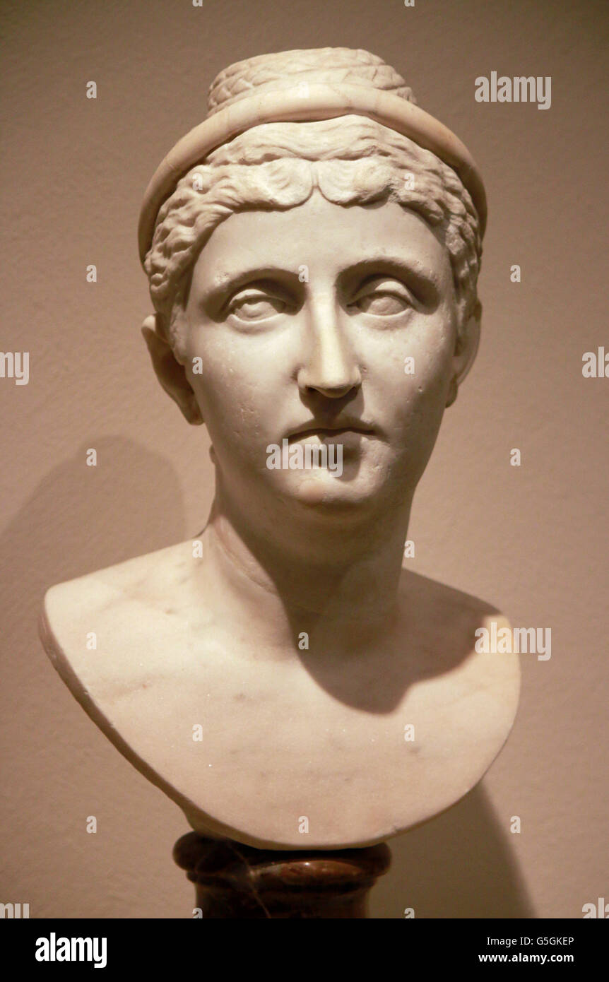 Portrait bust of faustina the elder hi-res stock photography and images ...