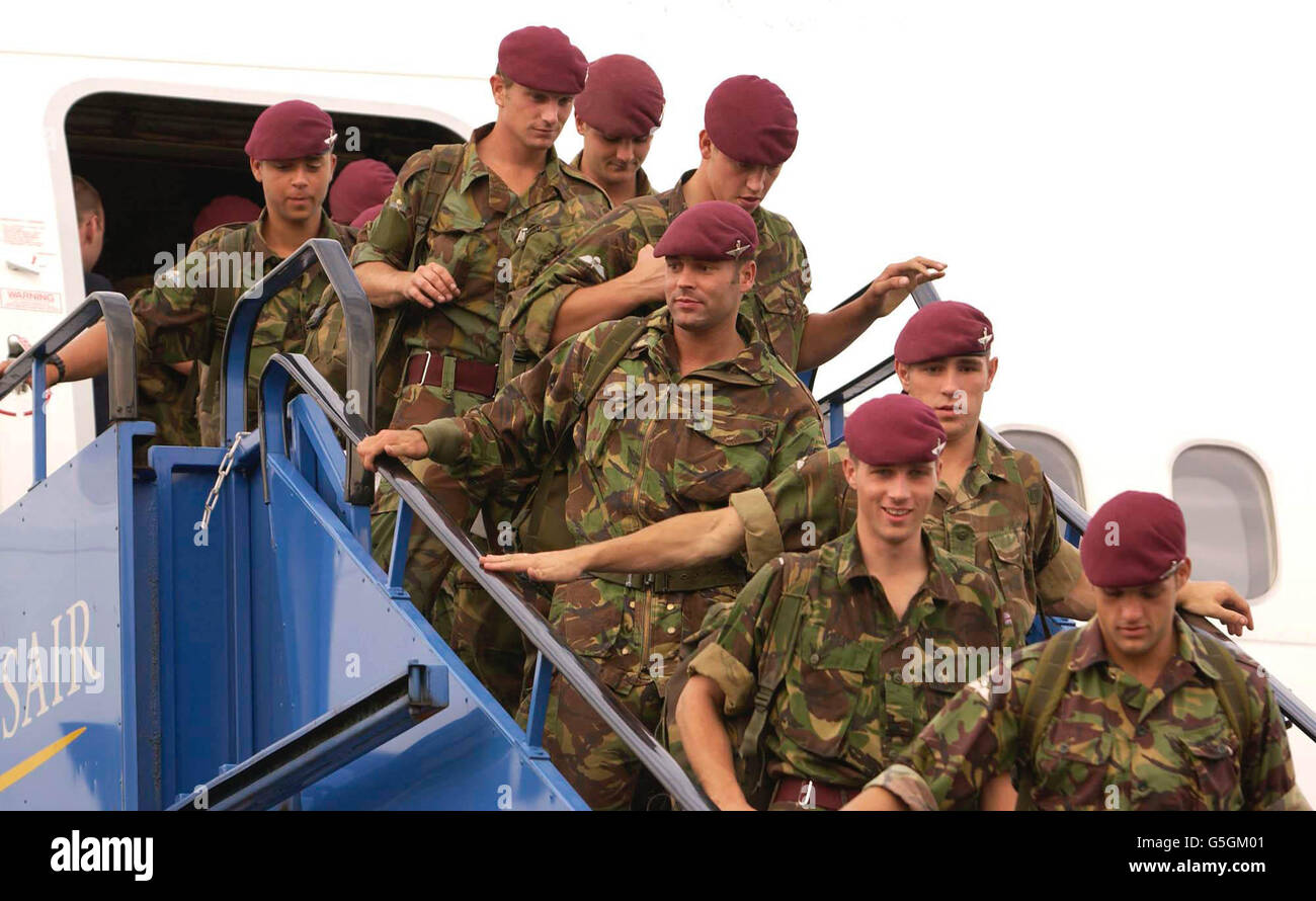 Members of the 2nd Battalion The Parachute Regiment return to the UK at ...