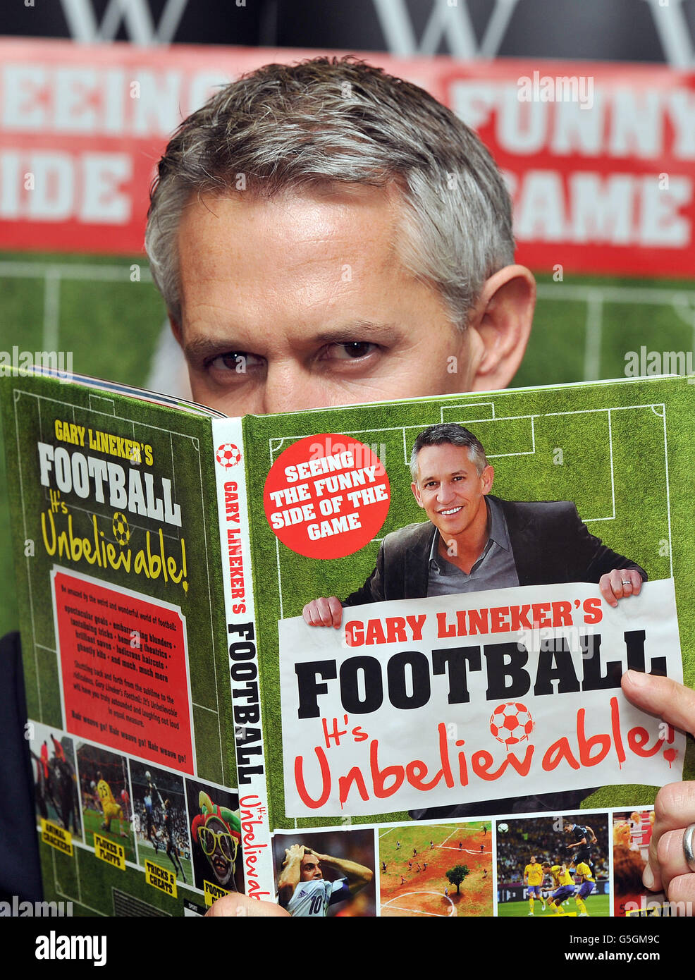 Gary Lineker book signing - London Stock Photo - Alamy