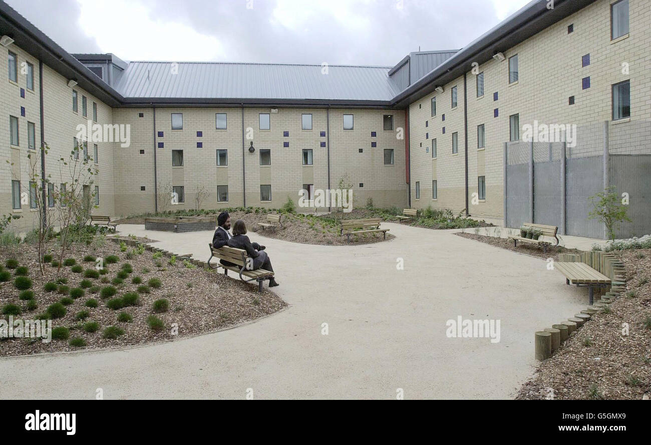 Harmondsworth asylum seekers hi-res stock photography and images - Alamy