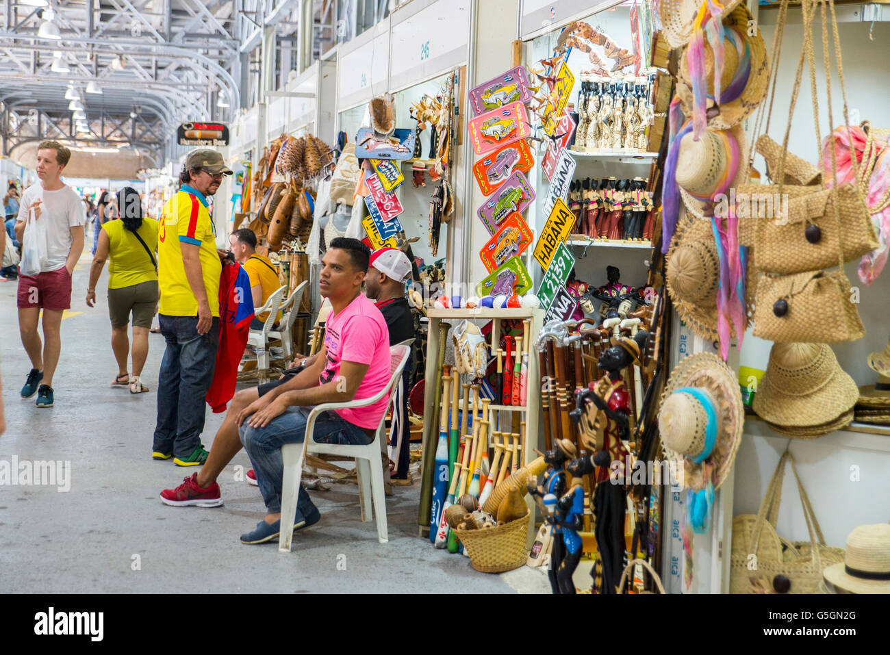 Almacenes San José Artisans' Market, Havana, Cuba Stock Photo - Alamy