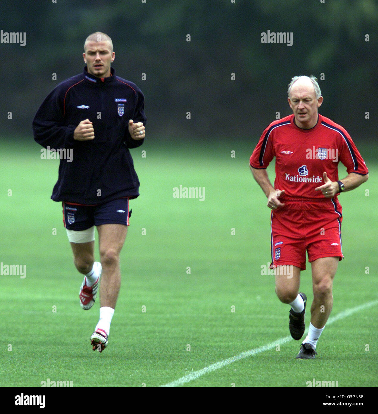 Sport football running david beckham hi-res stock photography and ...