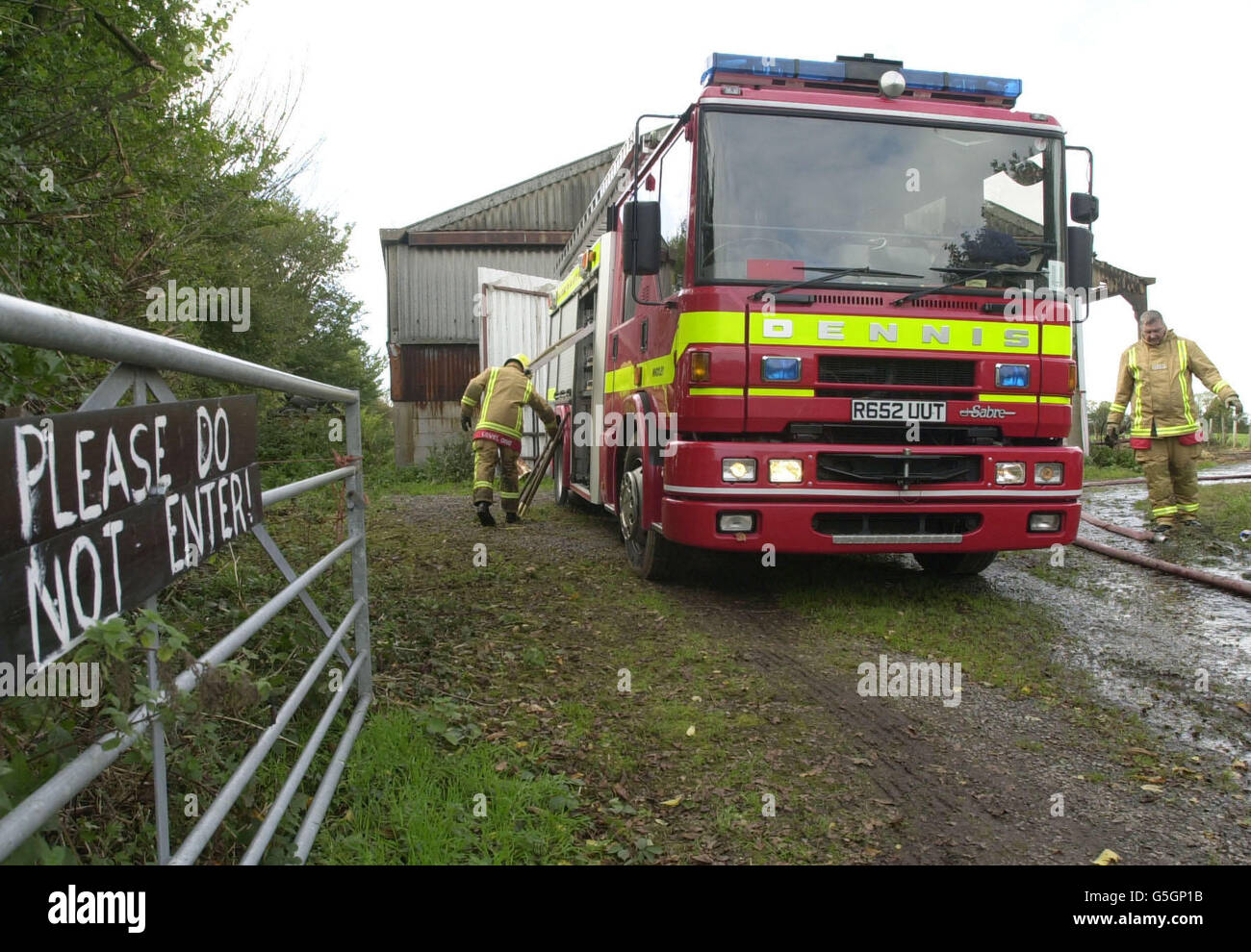 Fire engine farm land gate hi-res stock photography and images - Alamy