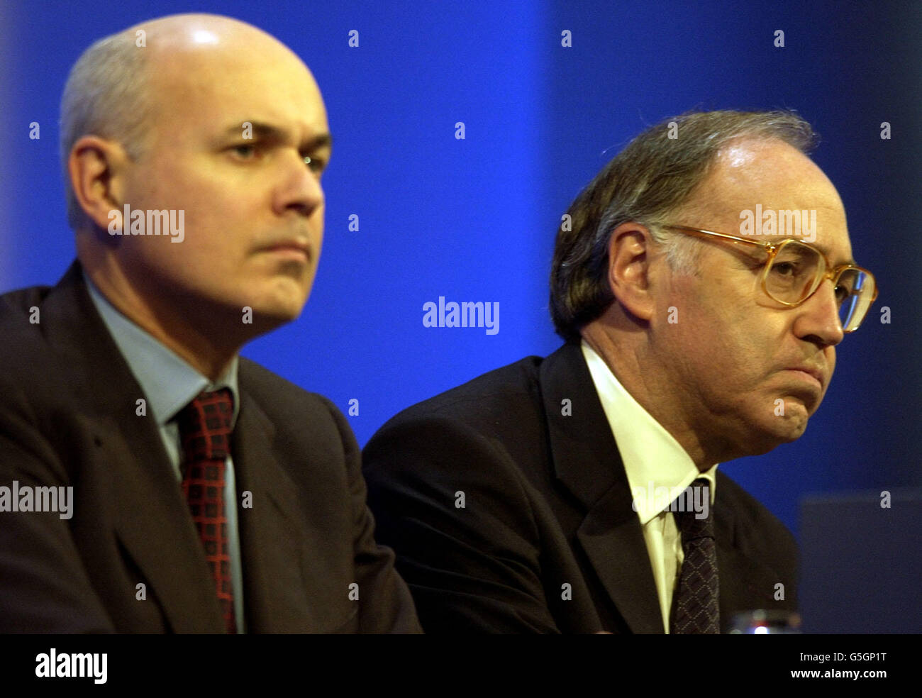 Shadow Chancellor Michael Howard (right) and Conservative leader Iain ...