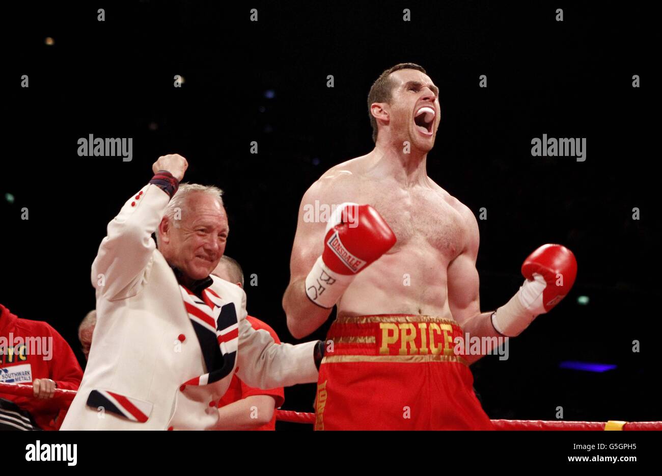 Commonwealth british heavyweight title hi-res stock photography and ...