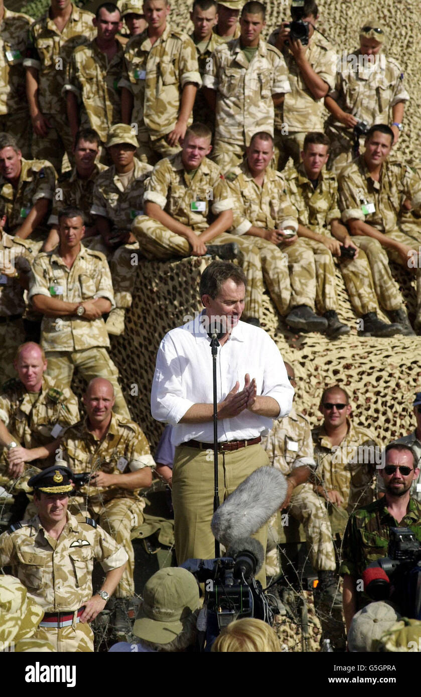 Women in the british army hi-res stock photography and images - Alamy