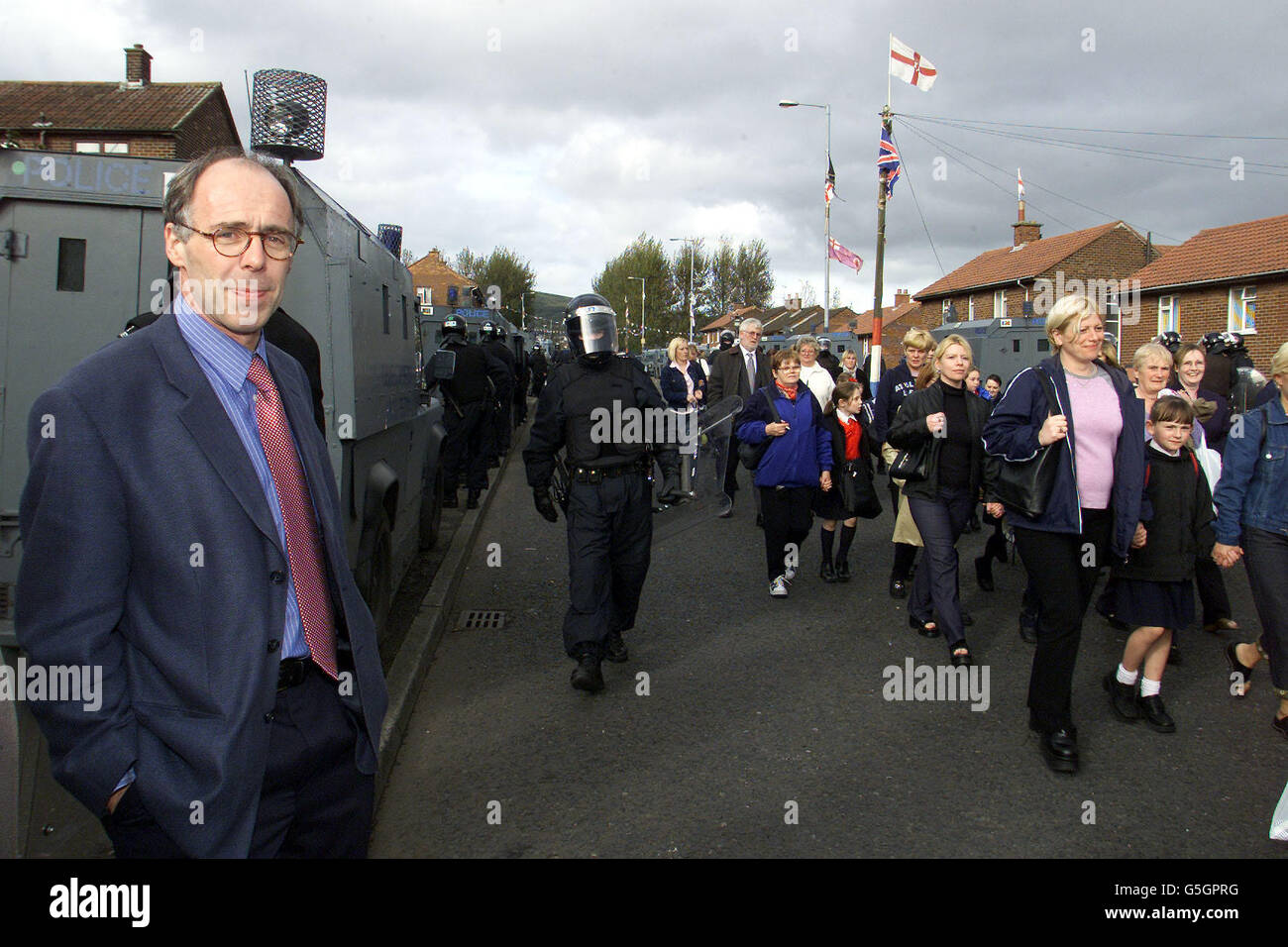 School children in the ardoyne area of north belfast hi-res stock ...