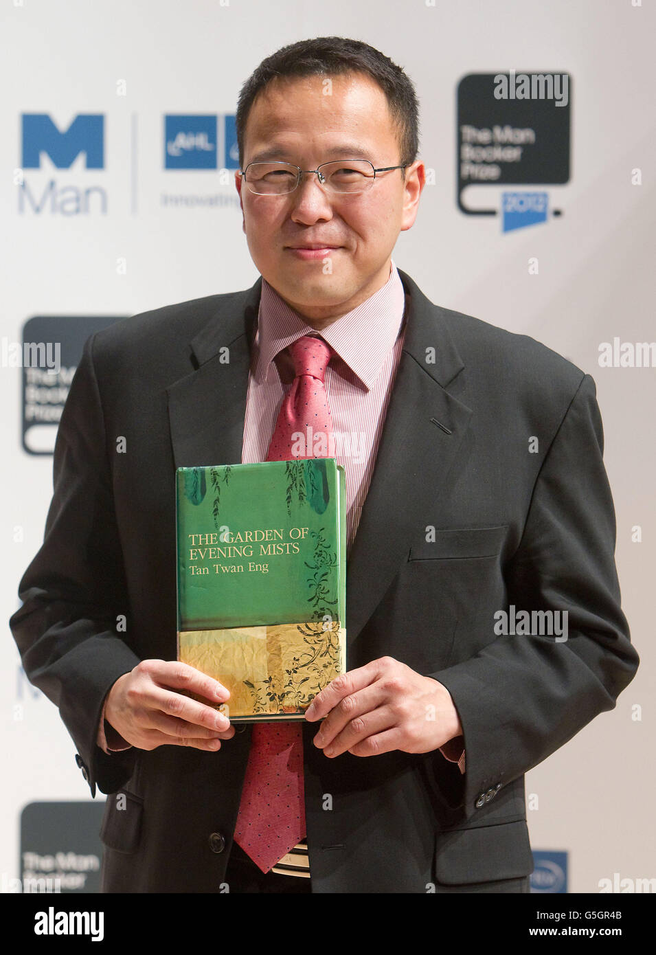 The garden of evening mists hi-res stock photography and images - Alamy