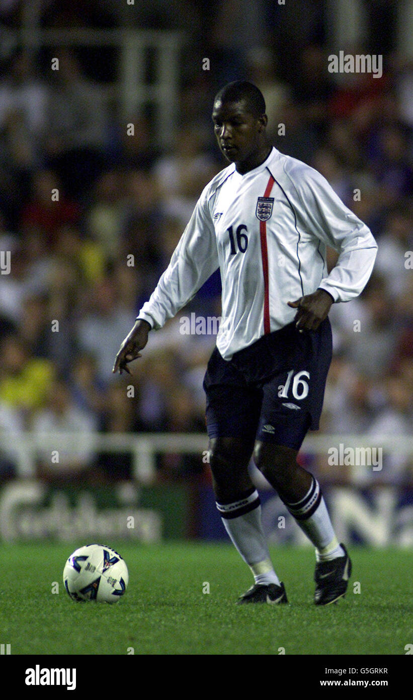 Titus Bramble in action for England U21's at Madejski Stadium in ...