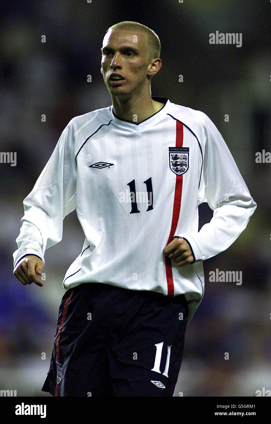 Luke Chadwick in action for England U21's at the Madejski Stadium in ...