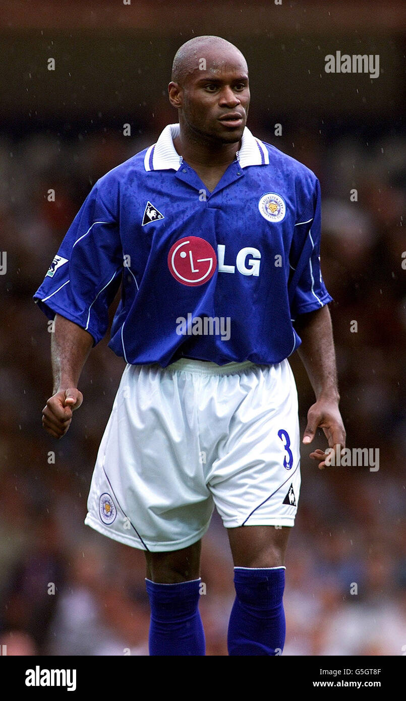 Frank Sinclair in action for Leicester City in the F.A. Barclaycard ...