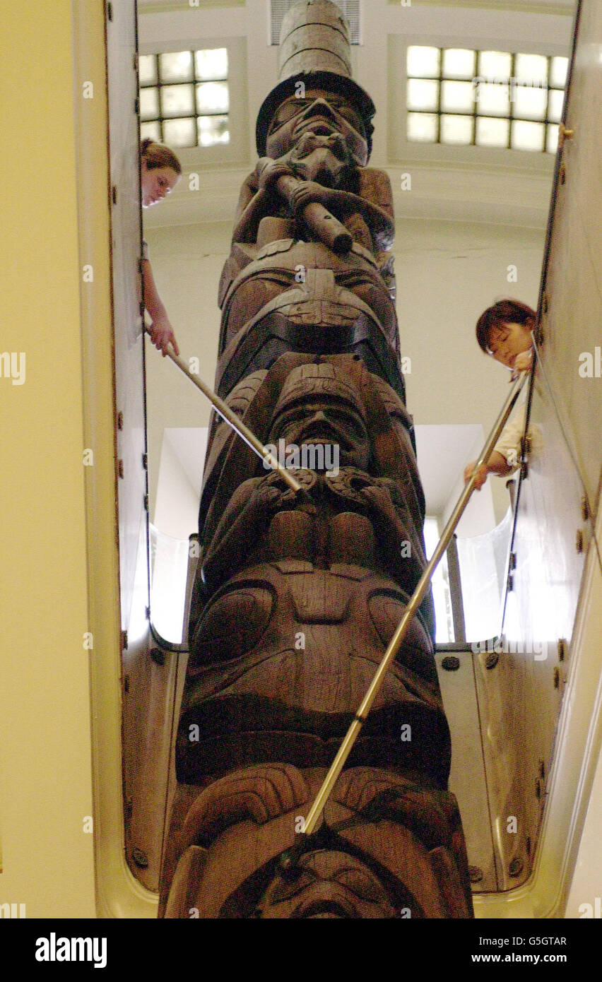 British Museum Totem Pole Stock Photo - Alamy