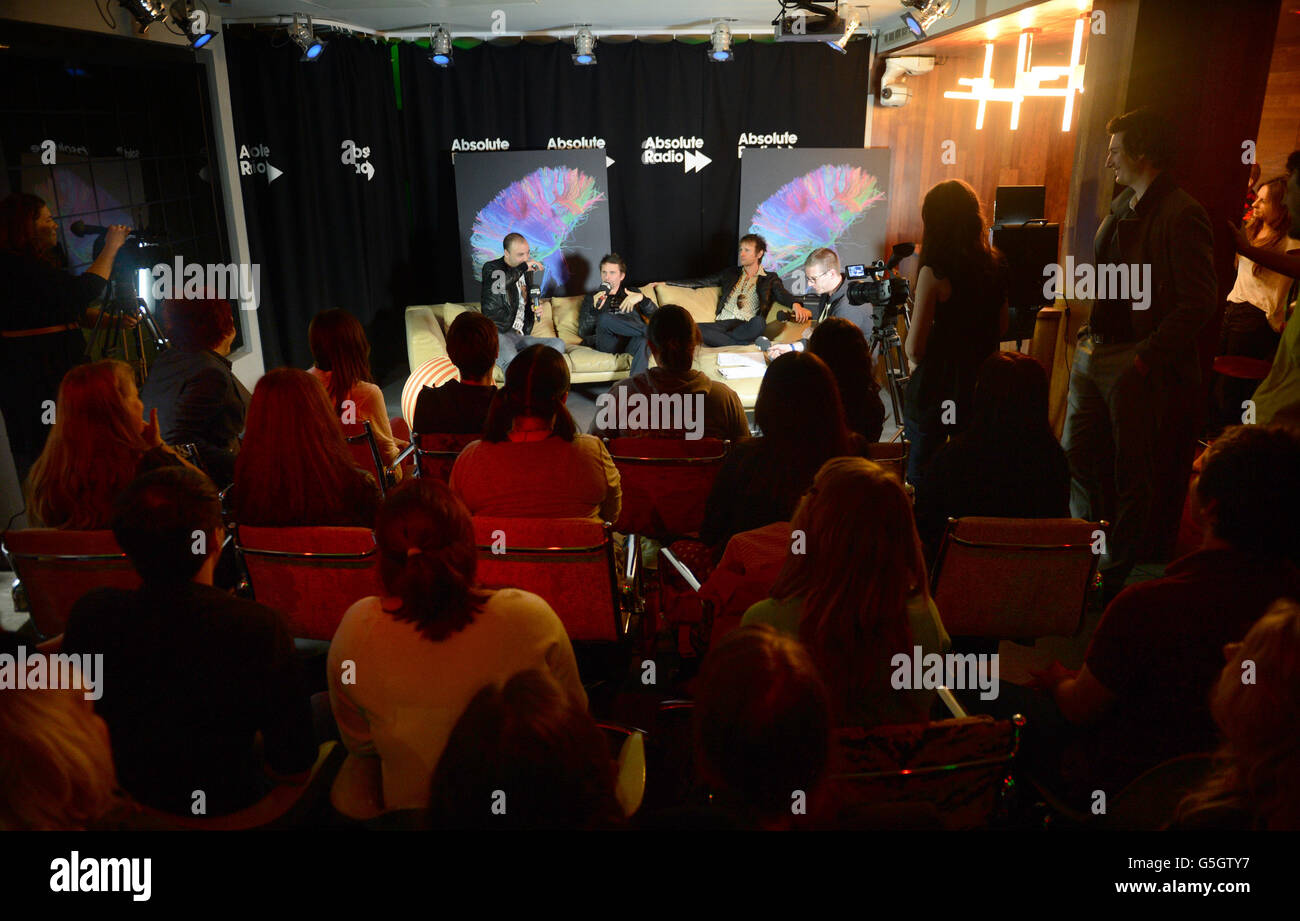 Showbiz muse hi-res stock photography and images - Alamy