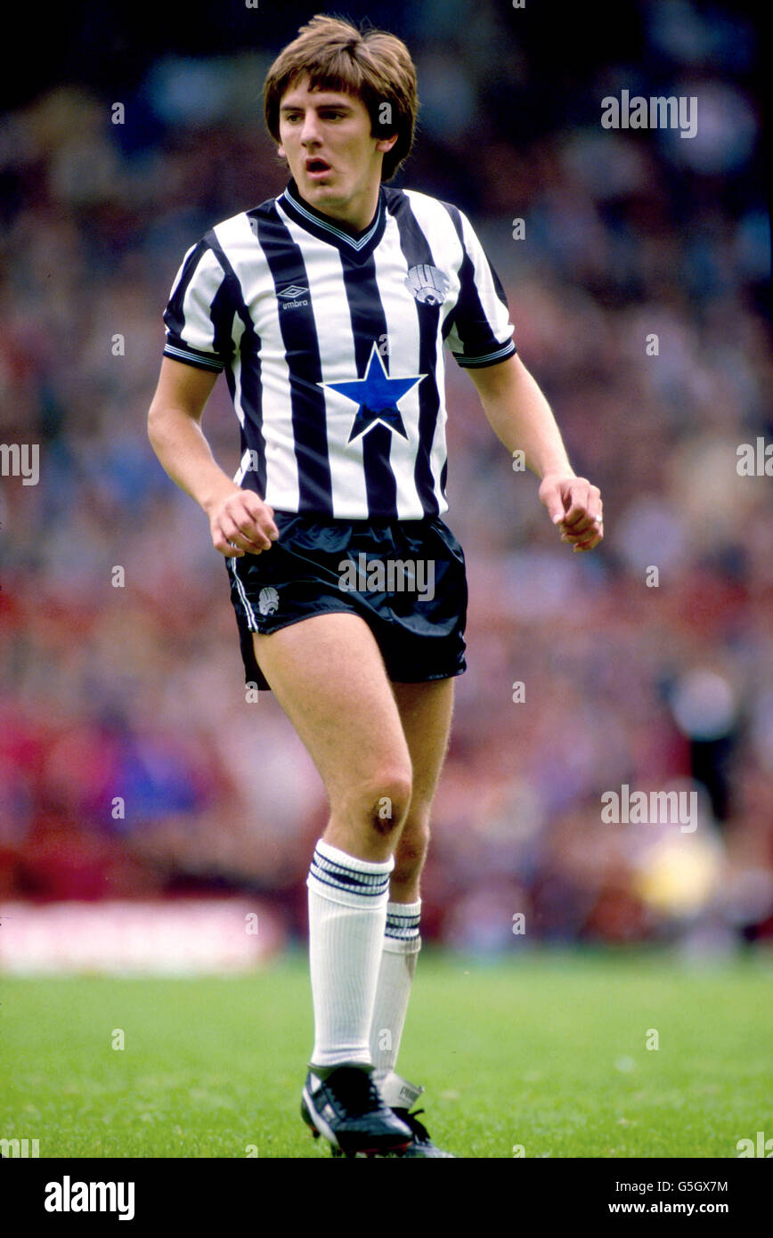 SOCCER. PETER BEARDSLEY NEWCASTLE UNITED Stock Photo Alamy
