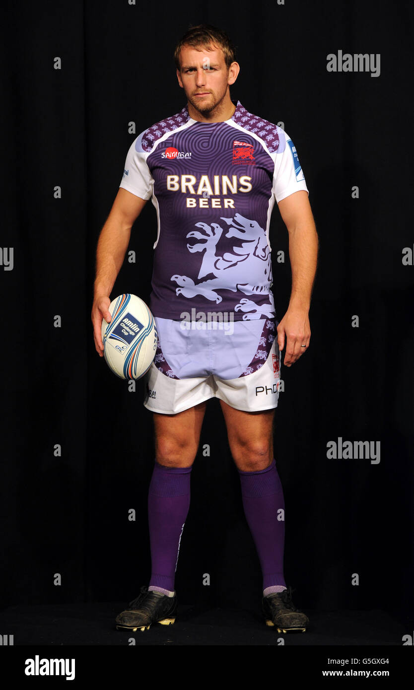 London welsh captain jonathan mills hi-res stock photography and images ...