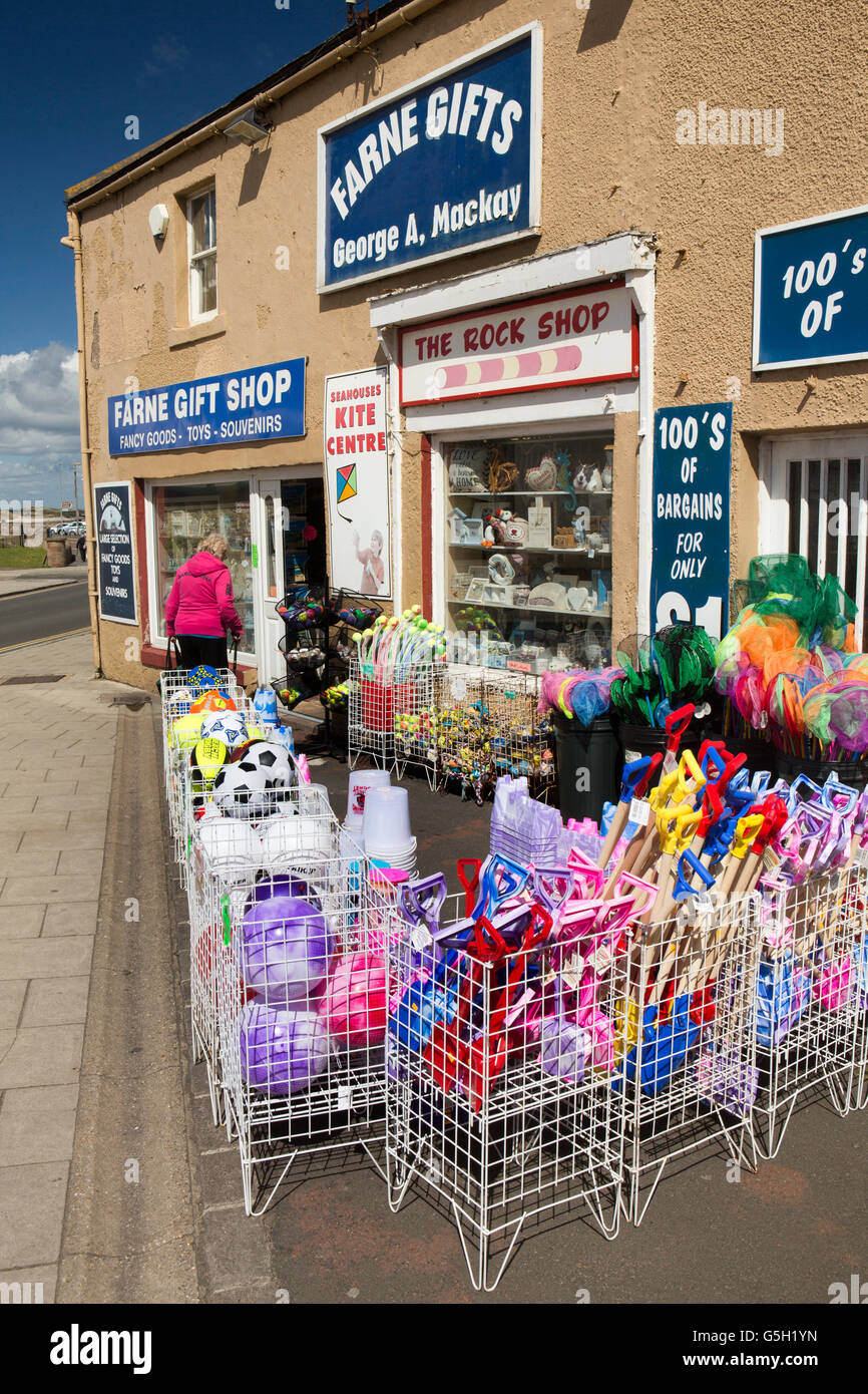 Seahouses northumberland gift shop hi-res stock photography and images ...