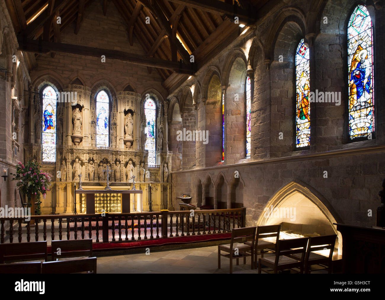 Chancel rail hi-res stock photography and images - Alamy