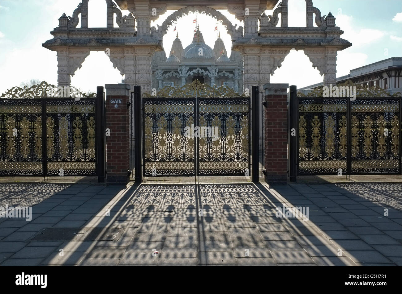 BAPS Shri Swaminarayan Mandir hindu temple, neasden, brent, London ...