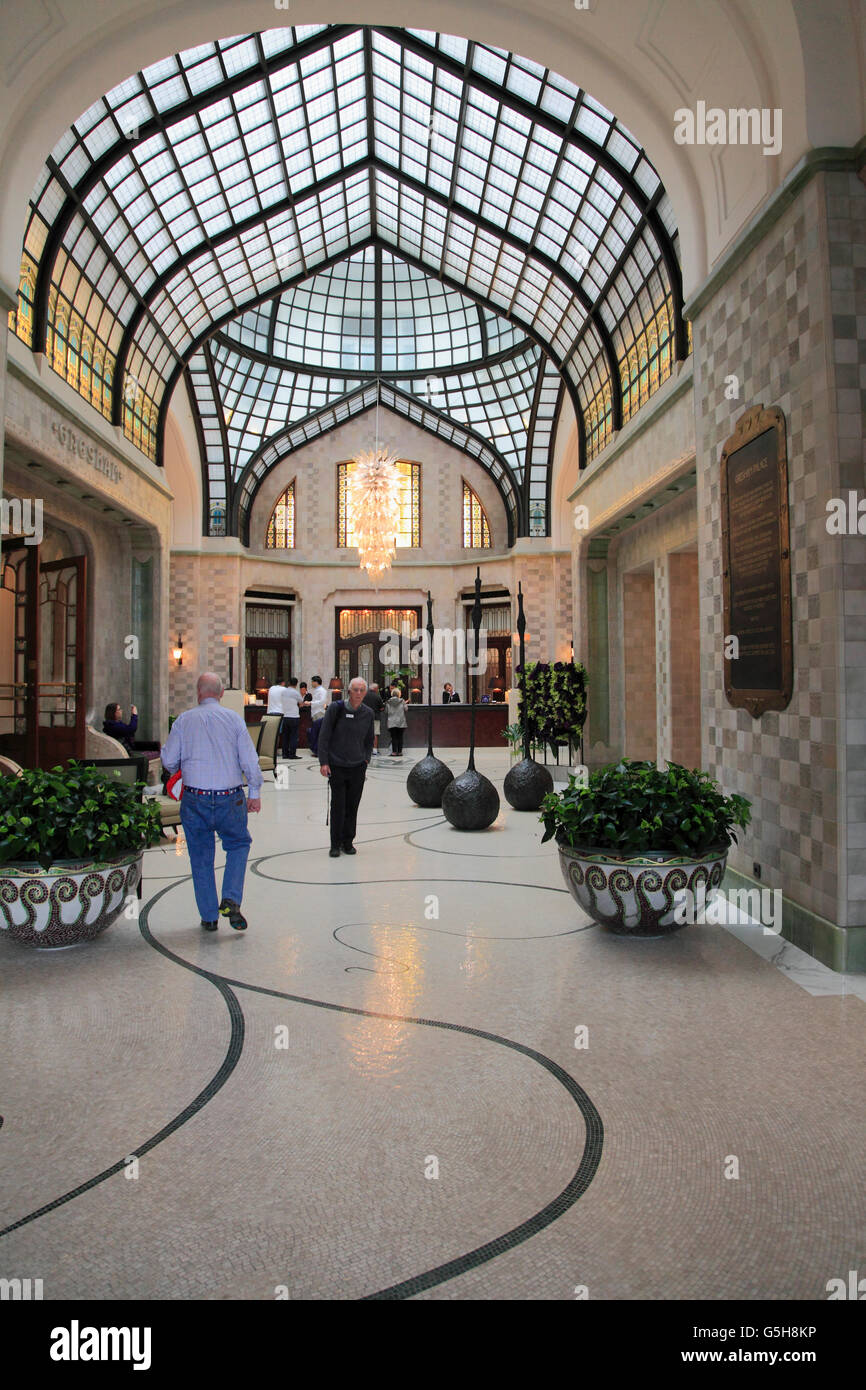 Gresham palace hi-res stock photography and images - Alamy