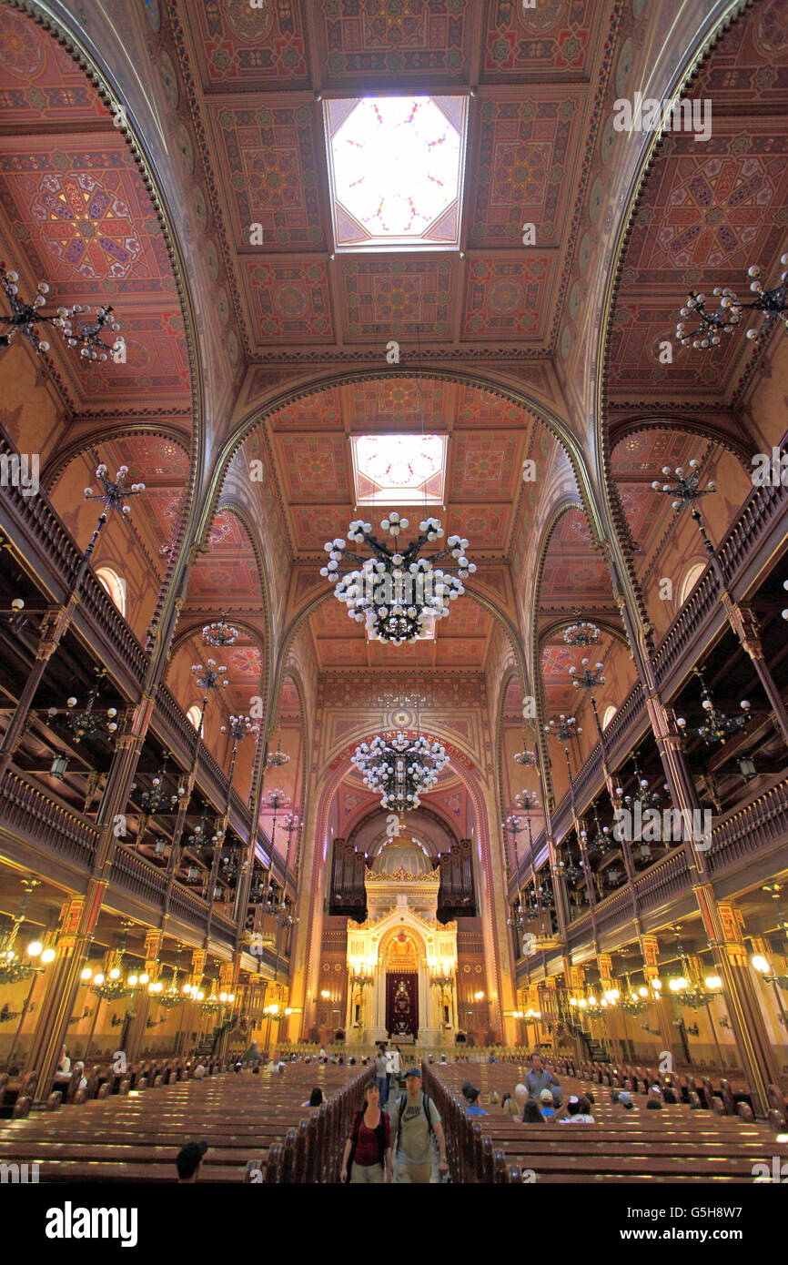 Synagogue interior jewish hi-res stock photography and images - Alamy