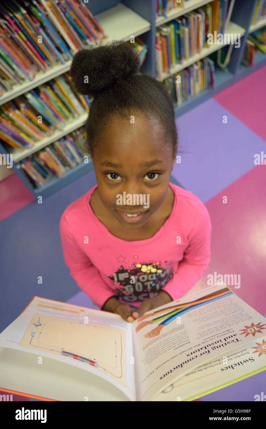 Children library uk hi-res stock photography and images - Alamy
