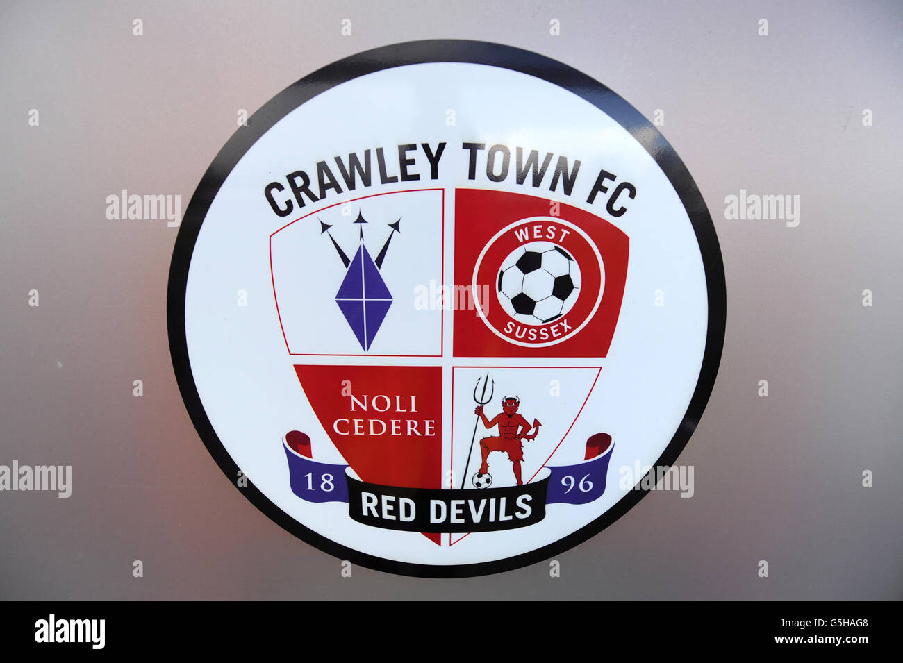 Crawley Town Fc Logo AWAY TICKETS AND TRAVEL | CRAWLEY TOWN