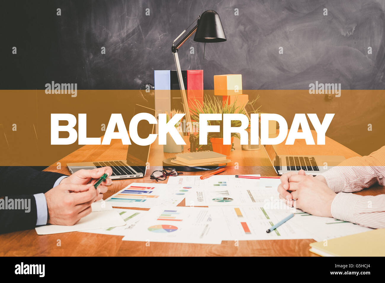 Black friday shopping team hi-res stock photography and images - Alamy