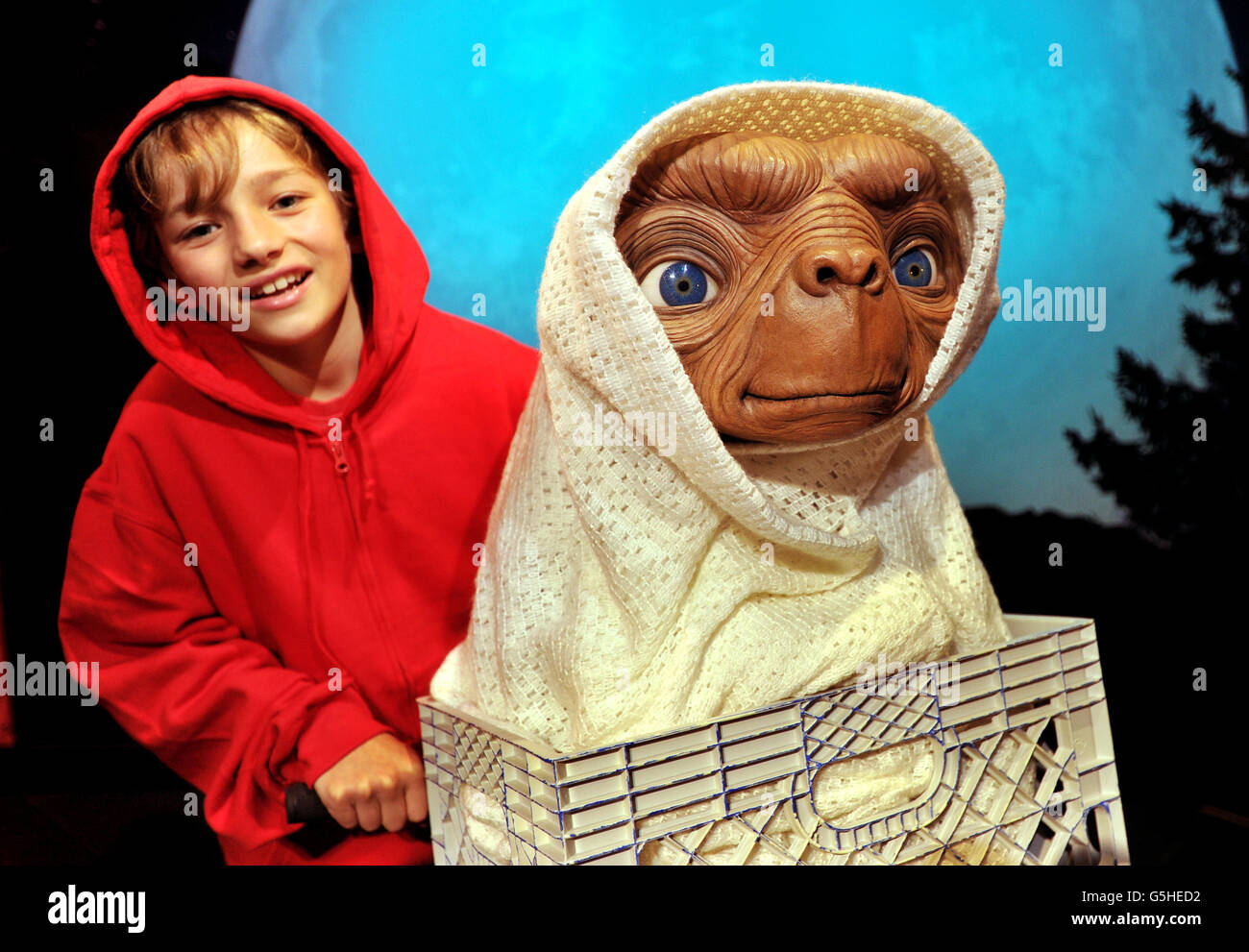 Et 30th anniversary hi-res stock photography and images - Alamy
