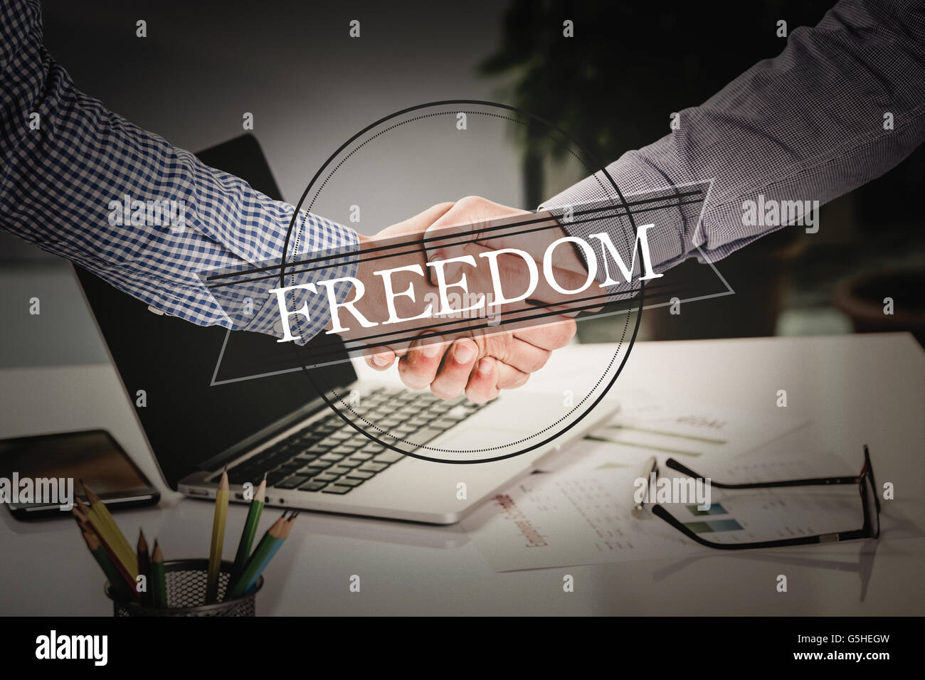 BUSINESS AGREEMENT PARTNERSHIP Freedom COMMUNICATION CONCEPT Stock Photo - Alamy