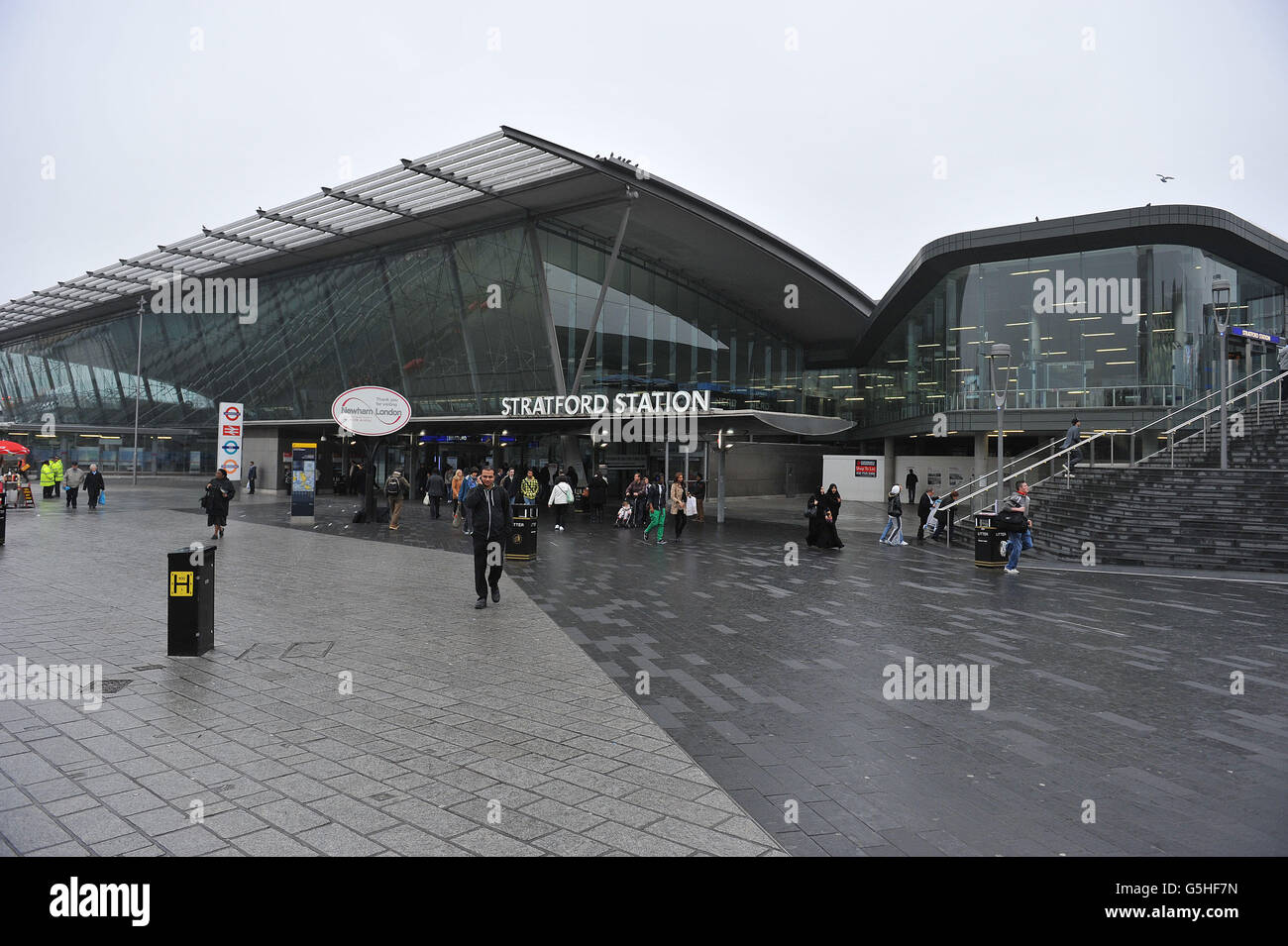 Stratford station stock hi-res stock photography and images - Alamy