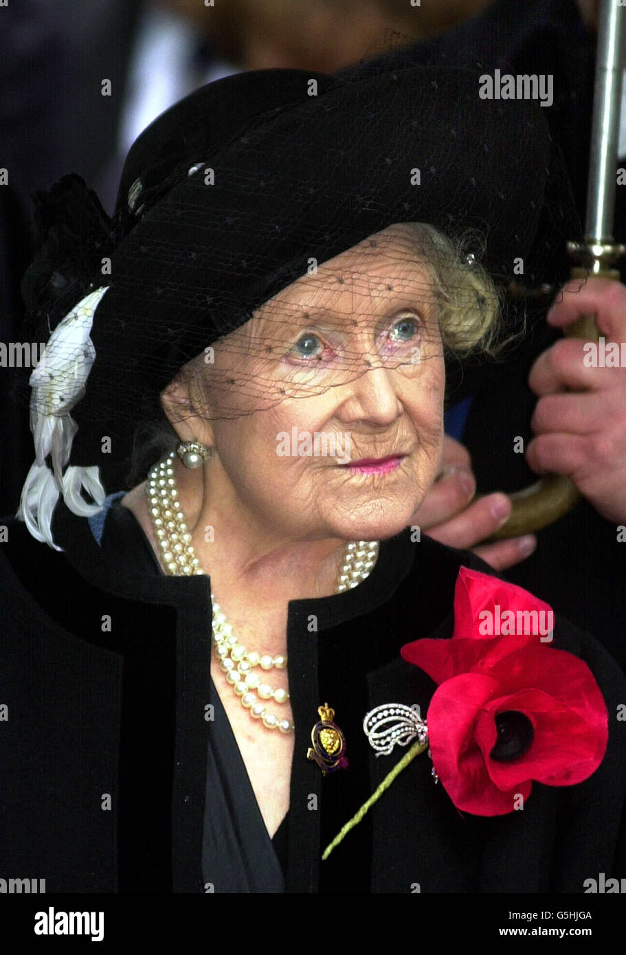 Queen mother memorial service hi-res stock photography and images - Alamy