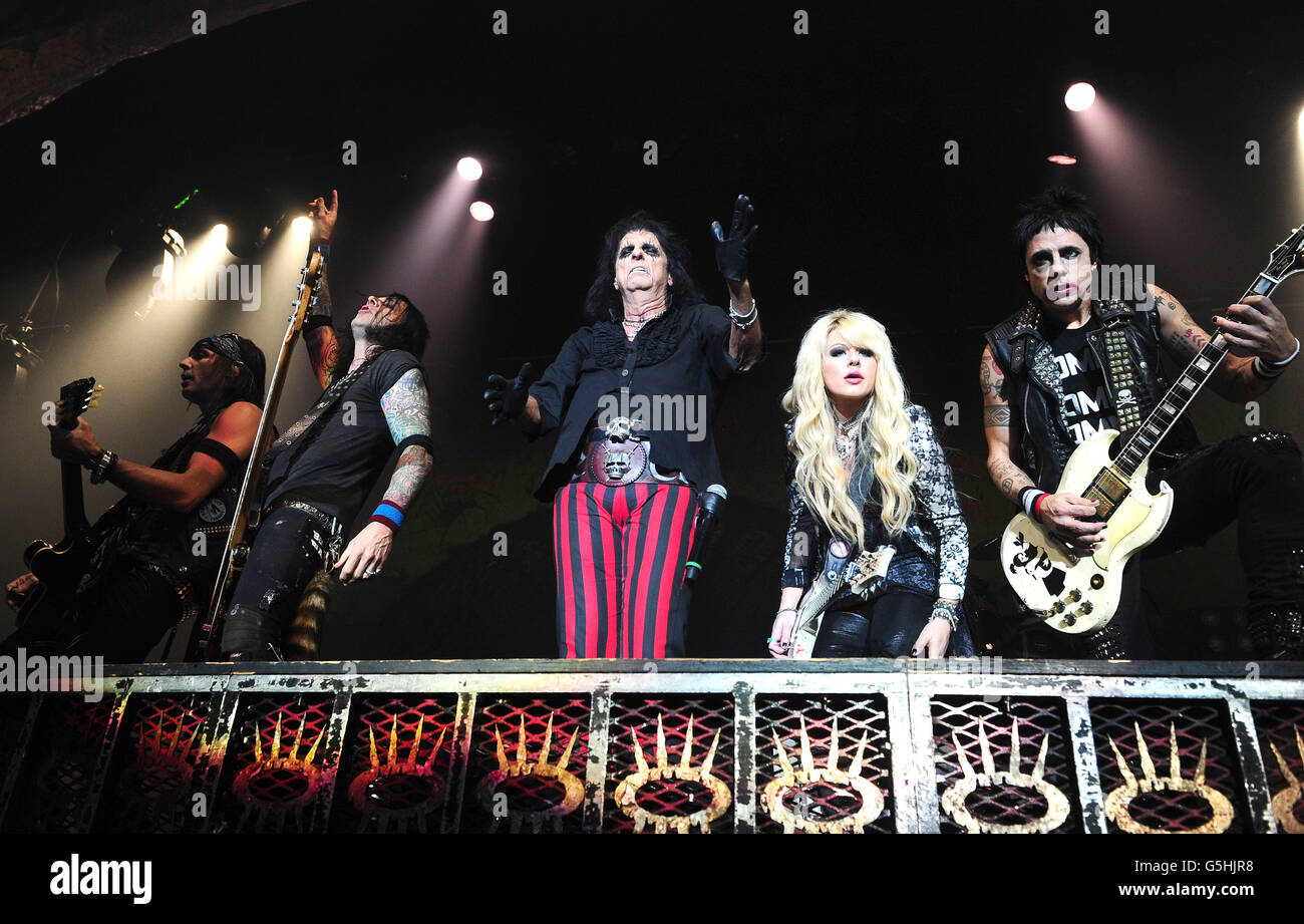 Alice Cooper's Halloween Night Of Fear lll - London. Alice Cooper ...