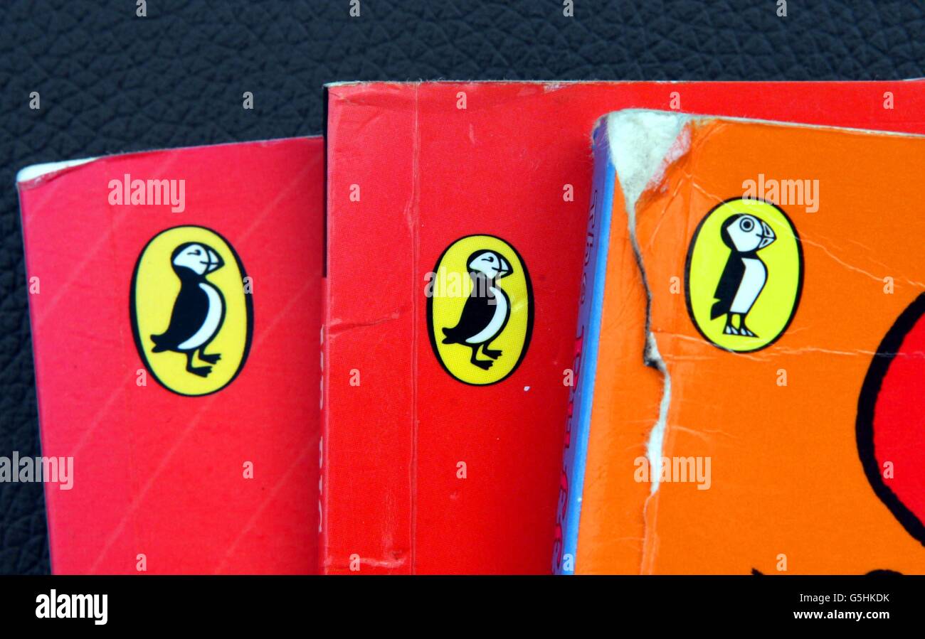 Puffin books stock Stock Photo - Alamy