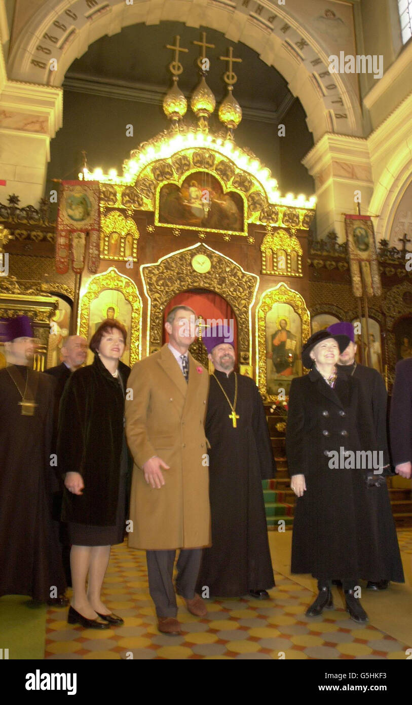 Royal religion looking up prince charles prince of wales hi-res stock ...