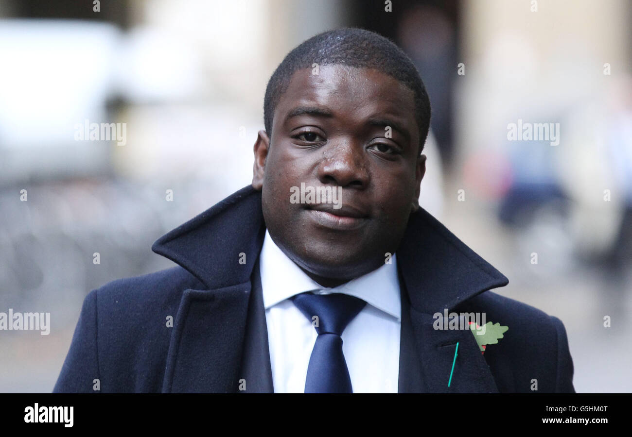 Alleged rogue trader Kweku Adoboli arrives at Southwark Crown Court ...