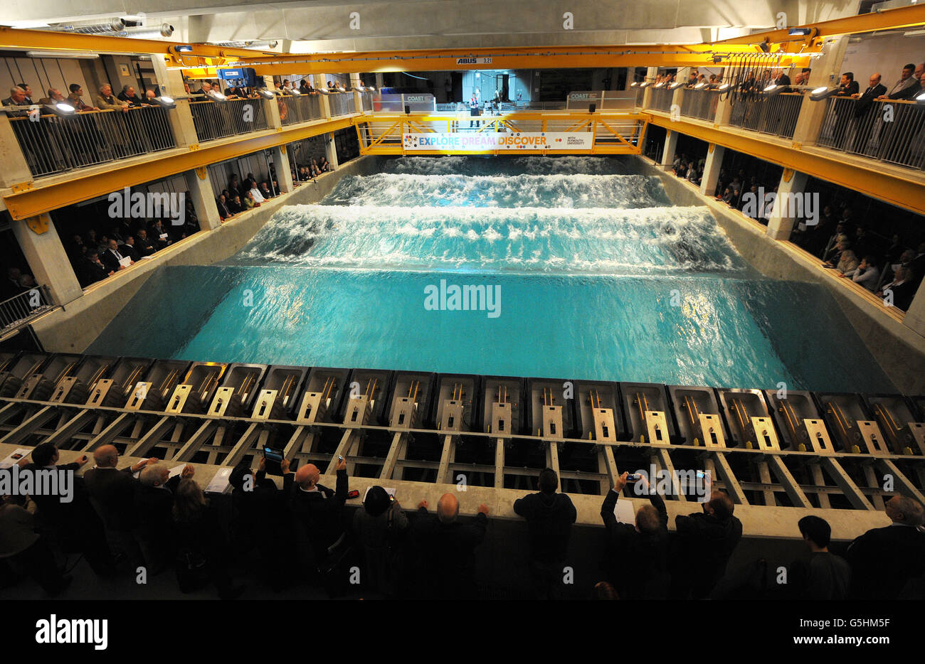 Motion sensors hi-res stock photography and images - Alamy