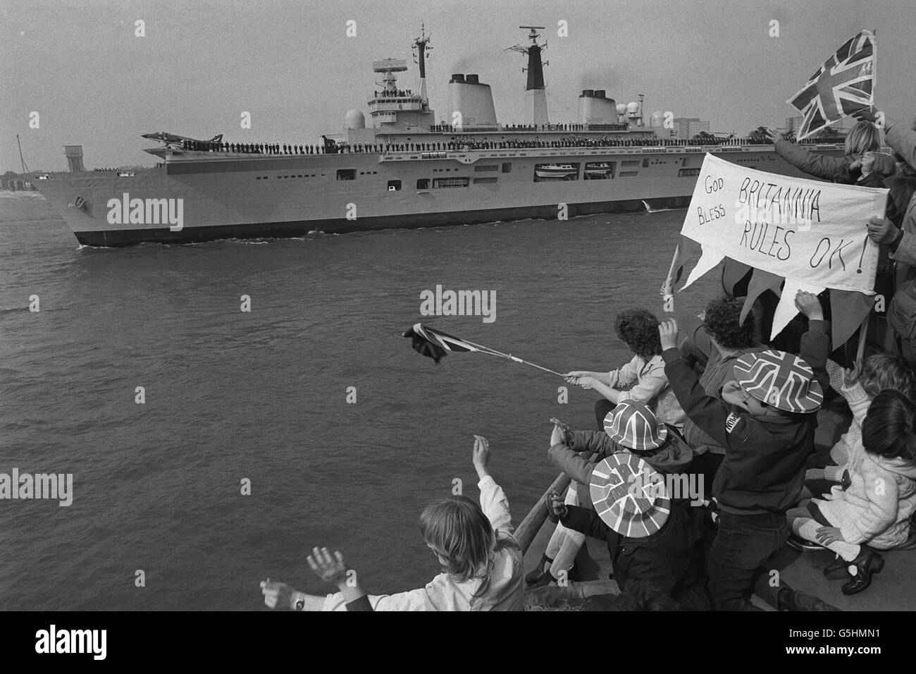 Off portsmouth Black and White Stock Photos & Images - Alamy