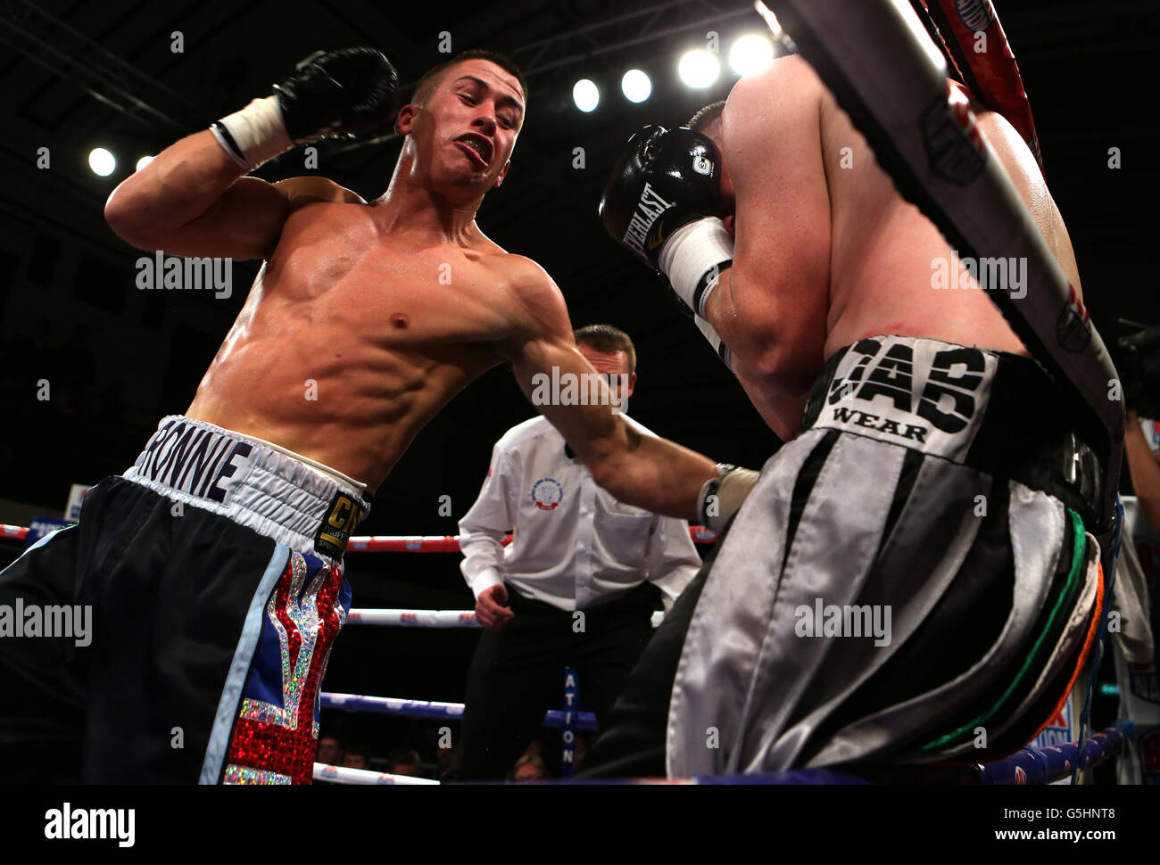 Frankie gavin v peter mcdonagh hi-res stock photography and images - Alamy