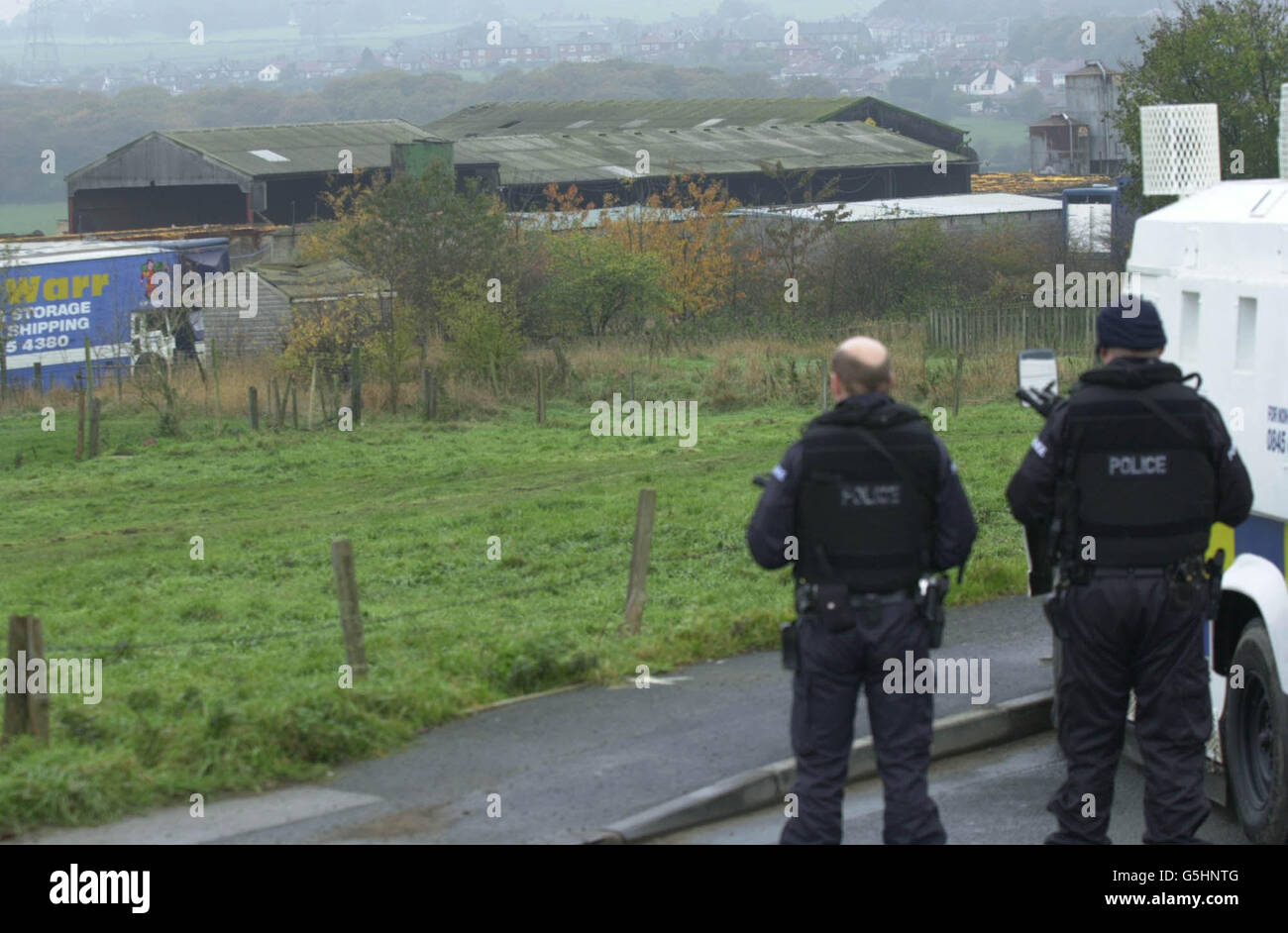 Real IRA bomb factory raid Stock Photo - Alamy