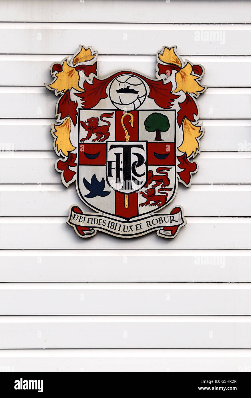 Tranmere rovers club crest hi-res stock photography and images - Alamy