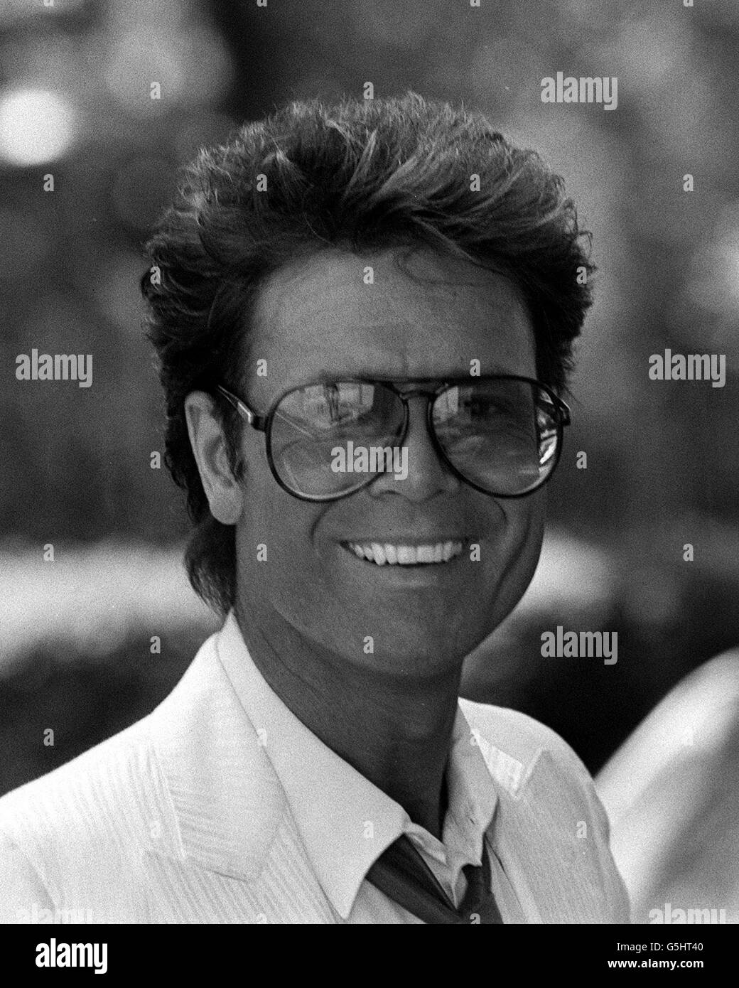 Singer cliff richard hi-res stock photography and images - Alamy