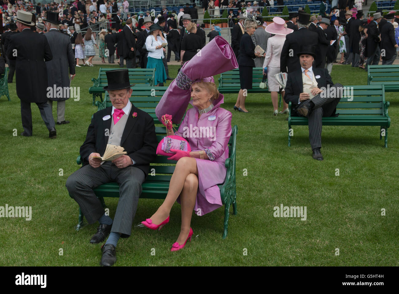 Ascot hat hi-res stock photography and images - Alamy