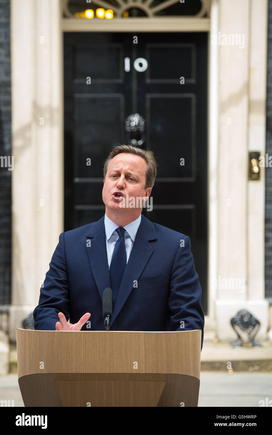 Prime Minister David Cameron delivers an EU referendum related speech ...