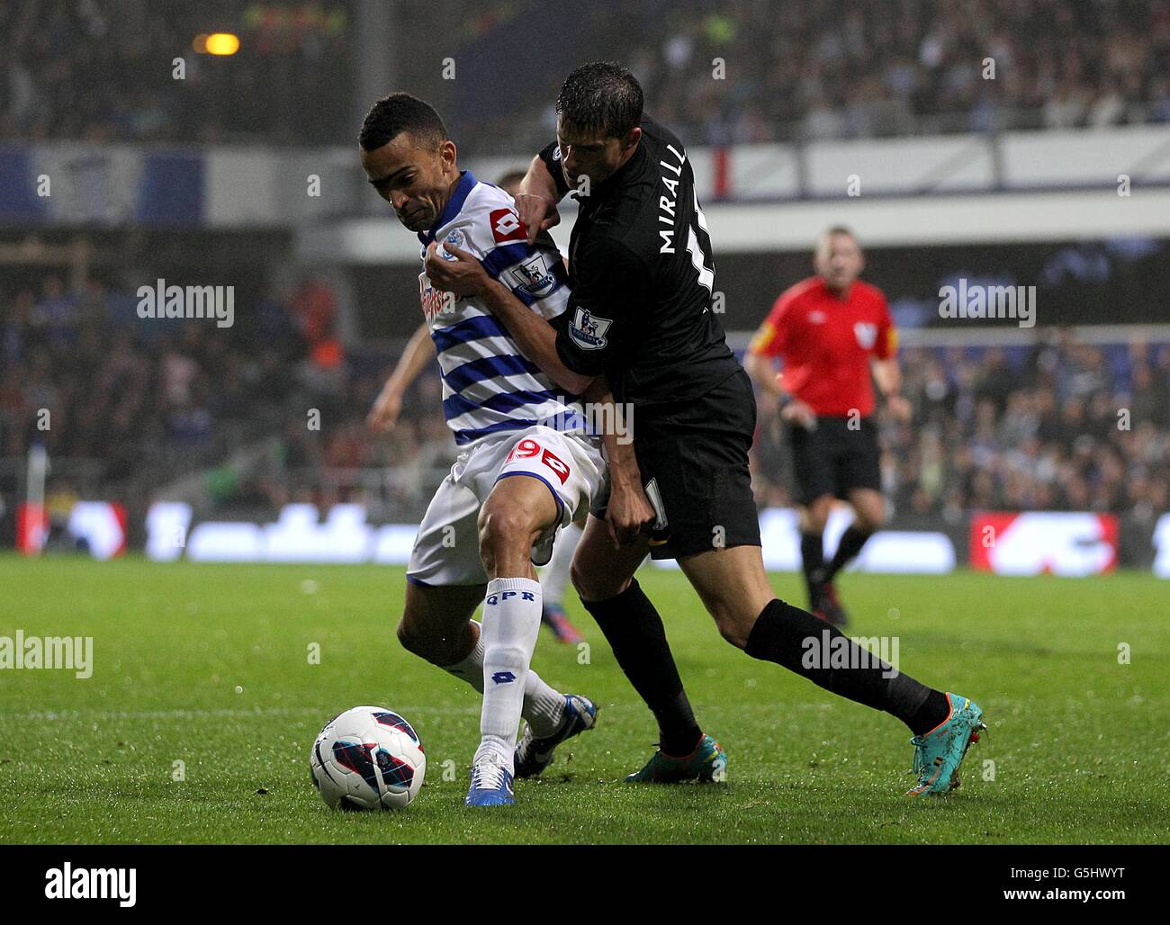 Soccer - Barclays Premier League - Queens Park Rangers v Everton - Loftus Road Stock Photo - Alamy