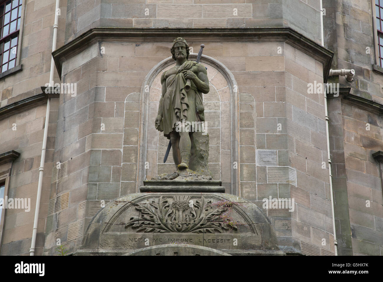 The Athenaeum Building with Wee Wallace Statue, Stirling, Scotland ...