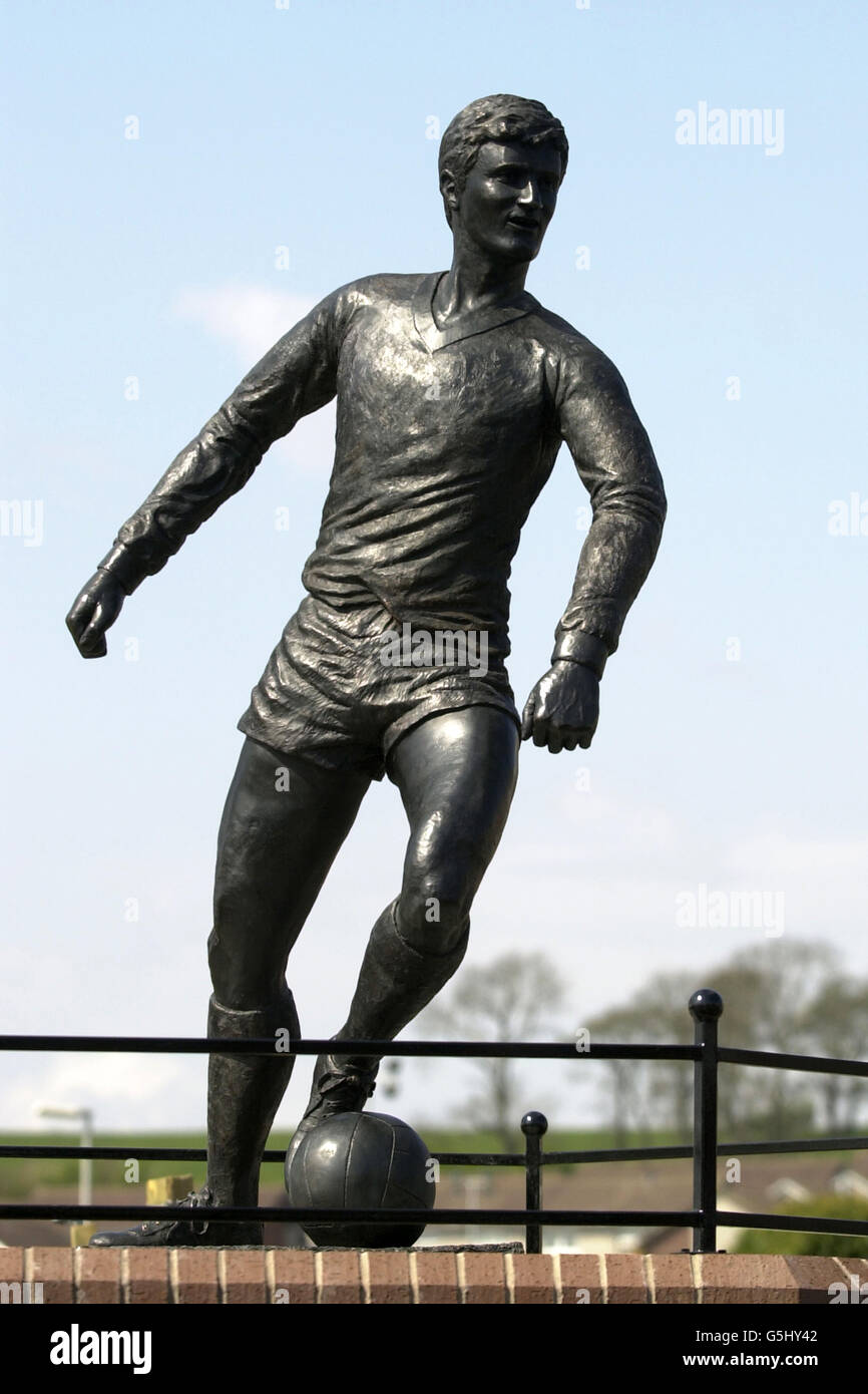 Jim baxter statue unveiled hi-res stock photography and images - Alamy