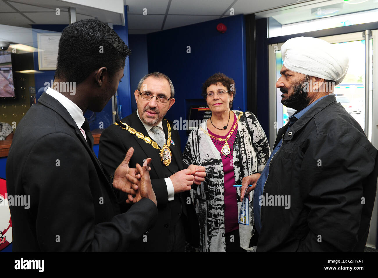 Councillor eddy arram opening new william hill shop in croydon hi-res ...